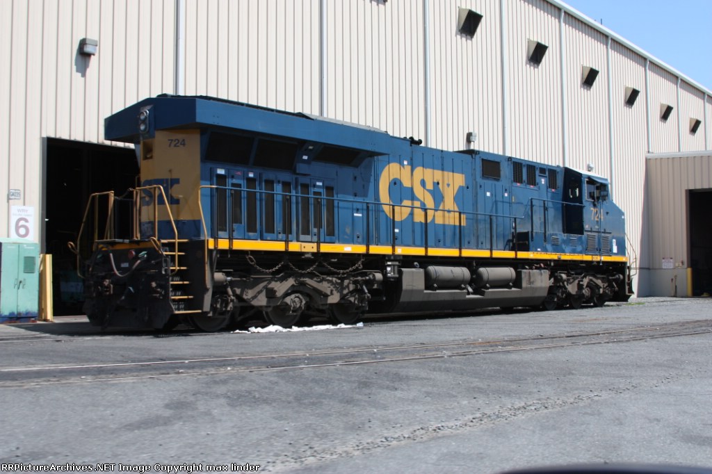 CSX 724